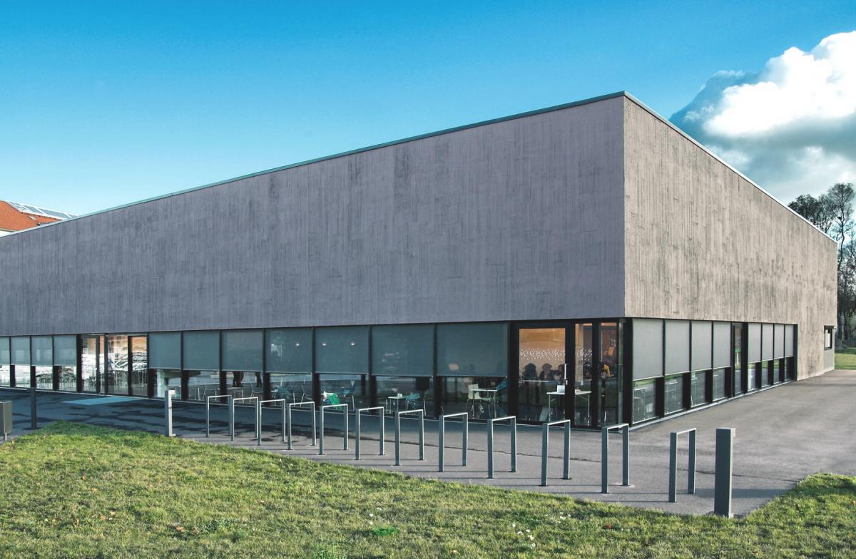 ROMA Textile Screens – Playing with Visibility and Shade